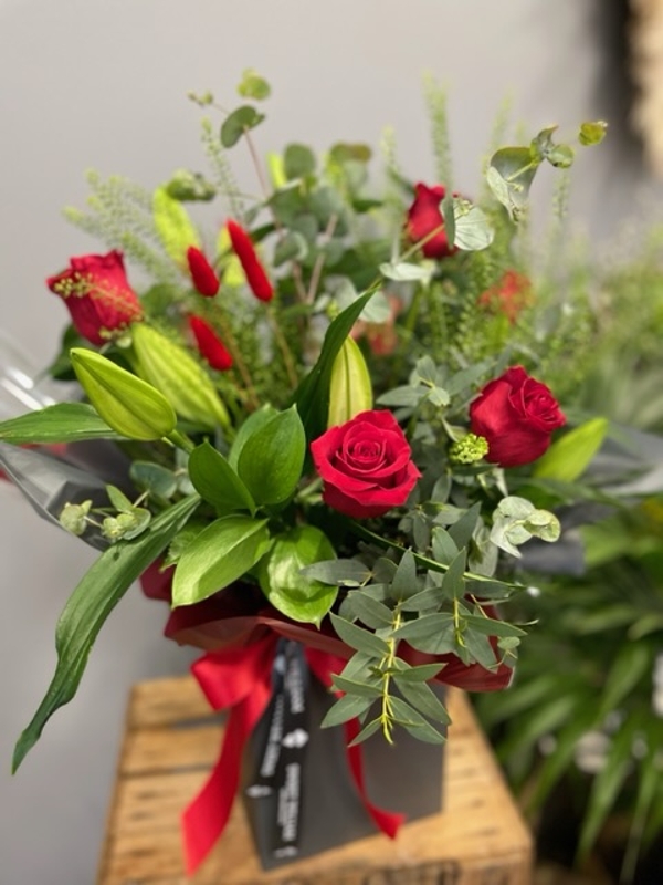 Red Velvet Rose and Lilies – buy online or call 01642 787989